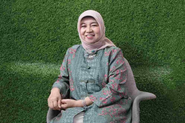 From Shampoo Seller to Halal Cosmetics Billionaire: The Rise of ...